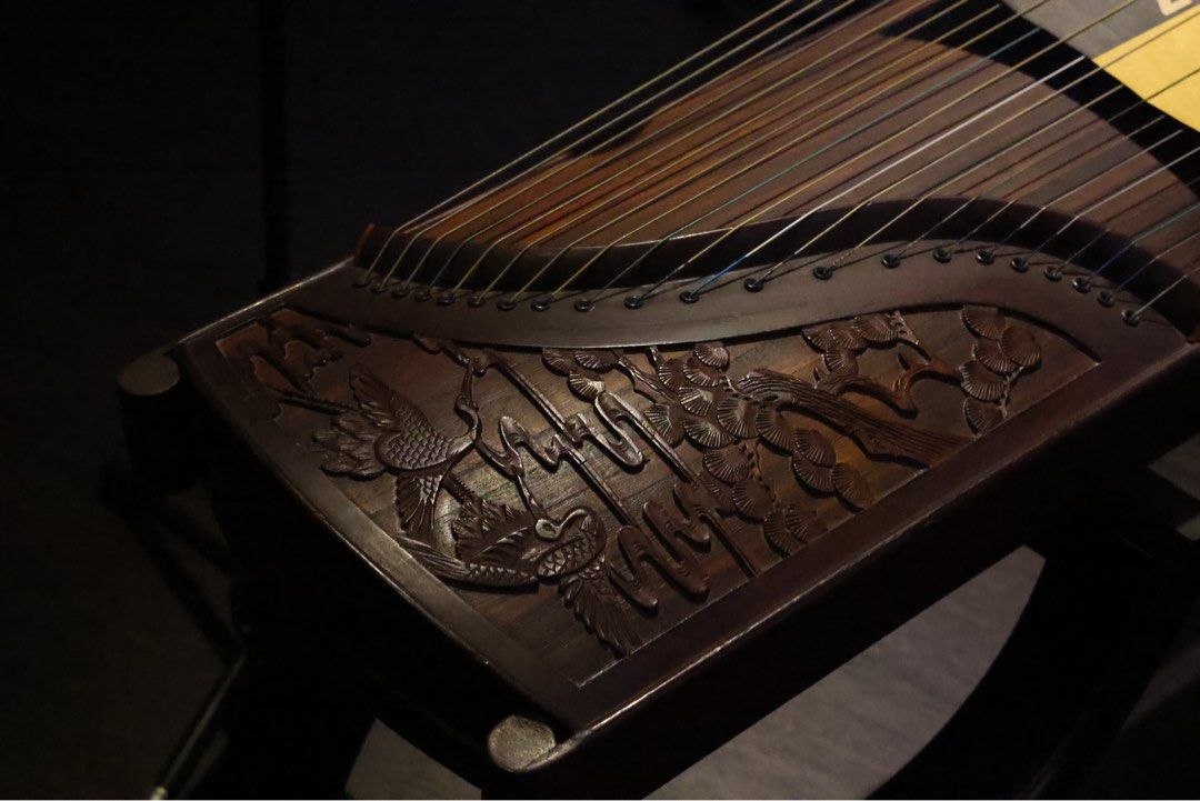 Special $199 Guzheng zither and box case, Hobbies & Toys, Music & Media ...