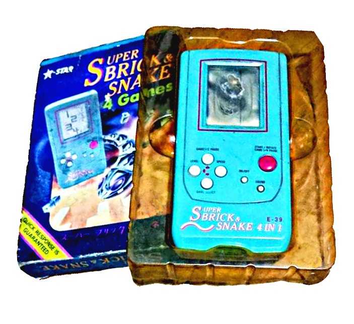 Super Brick and Snake Retro Brickgame, Hobbies & Toys, Memorabilia ...