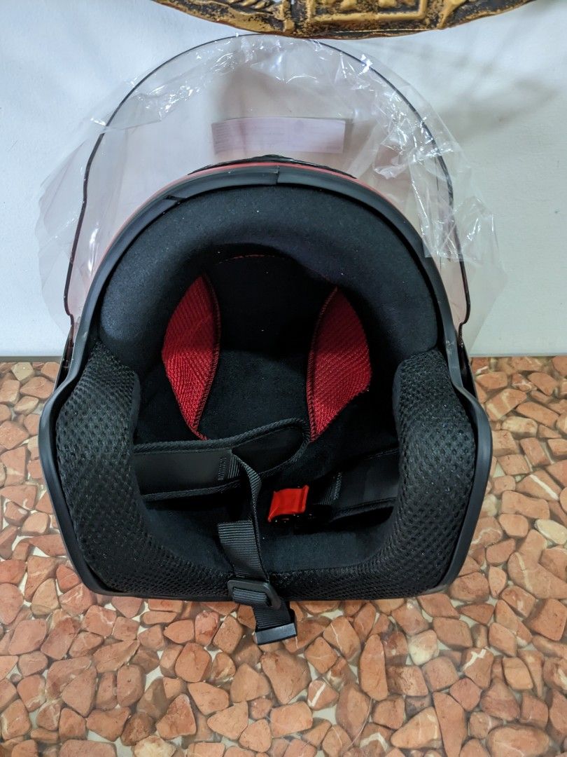 Swan helmet NEW, Motorbikes on Carousell
