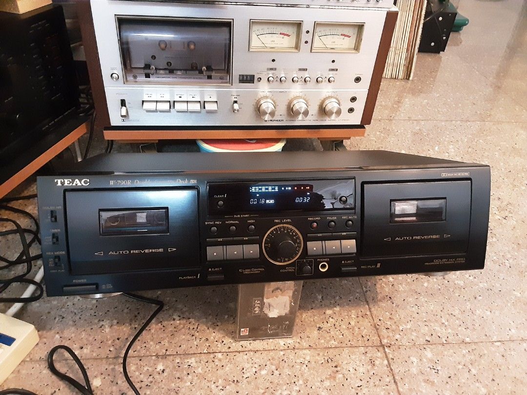 TEAC cassette deck W-790R, Audio, Other Audio Equipment on Carousell