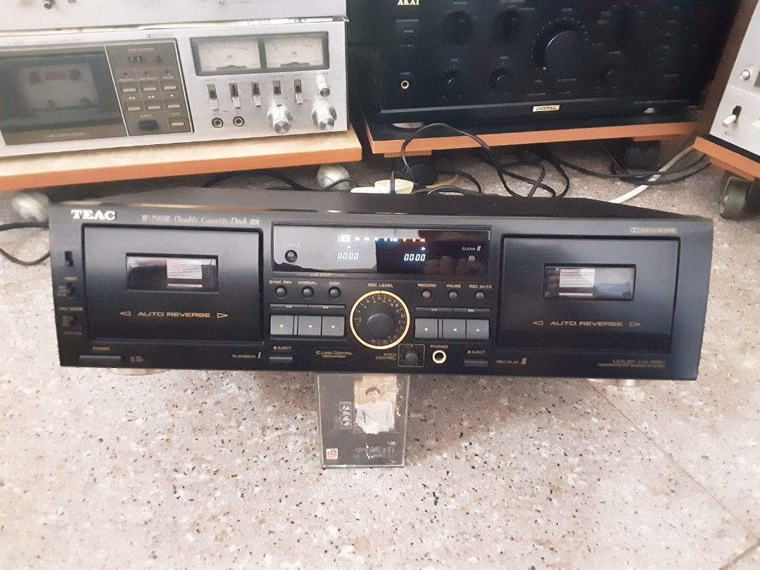 TEAC cassette deck W-790R, Audio, Other Audio Equipment on Carousell