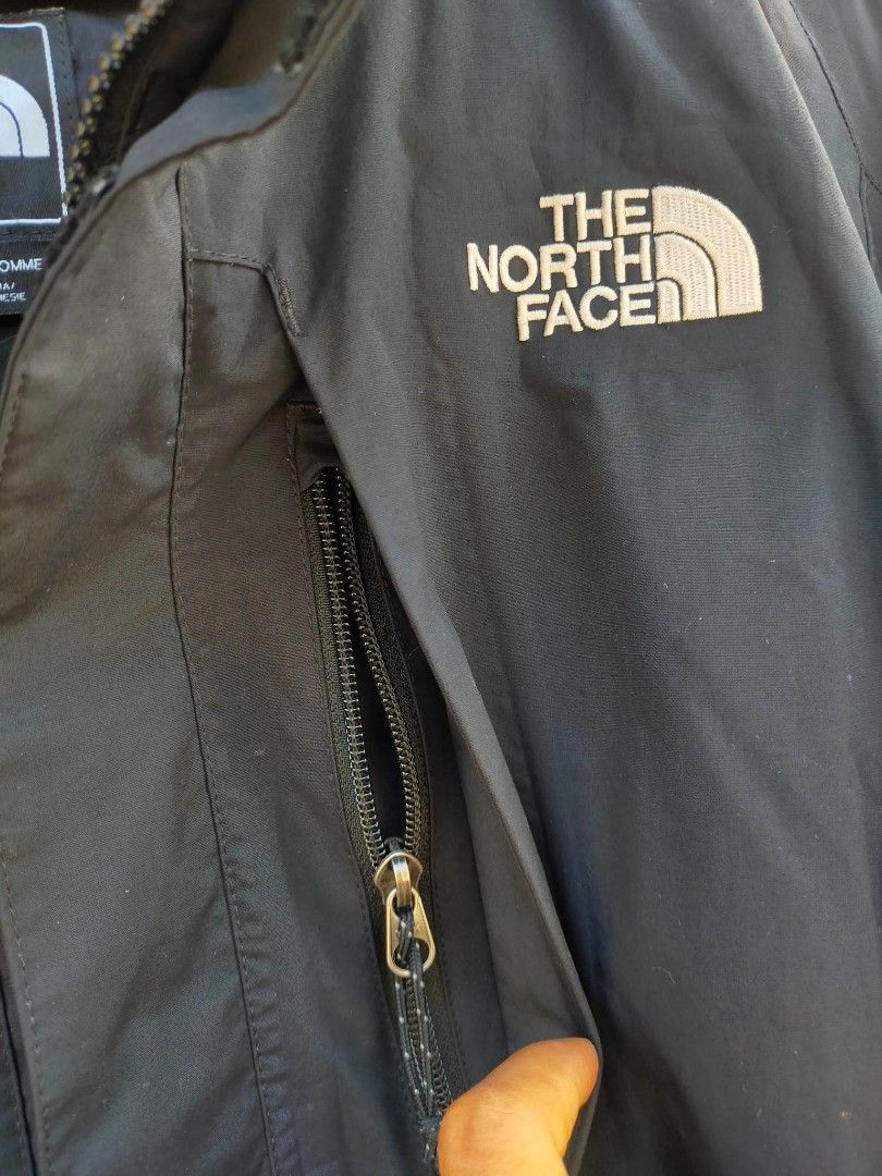 TNF HyVENT Jacket (Water Resistant), Men's Fashion, Coats, Jackets and ...