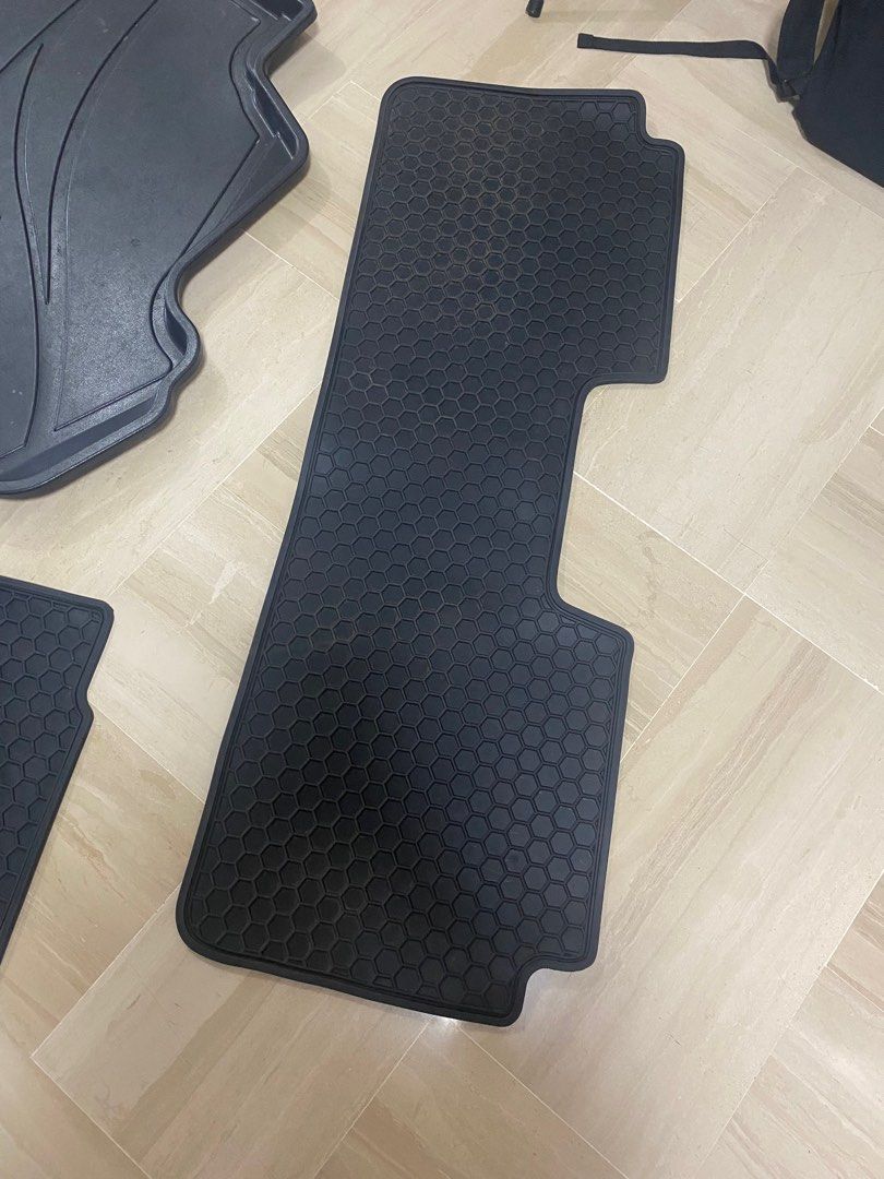 Toyota Corolla Altis - car boot cover and car mat, Car Accessories ...