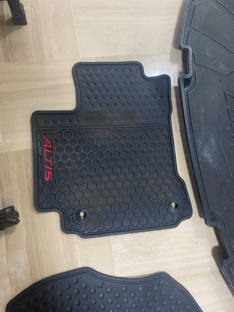 Toyota Corolla Altis - car boot cover and car mat, Car Accessories ...