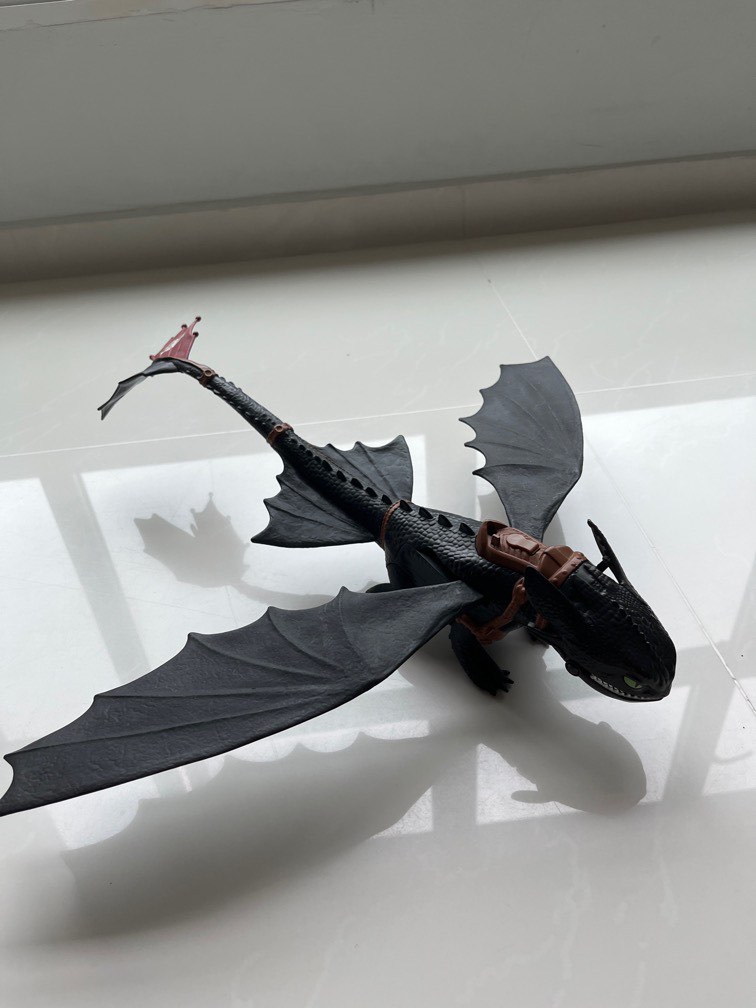 How to train your Dragon- Toothless Figurine, Hobbies & Toys, Toys ...