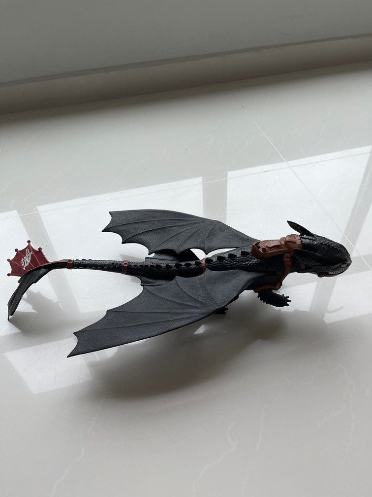 How to train your Dragon- Toothless Figurine, Hobbies & Toys, Toys ...