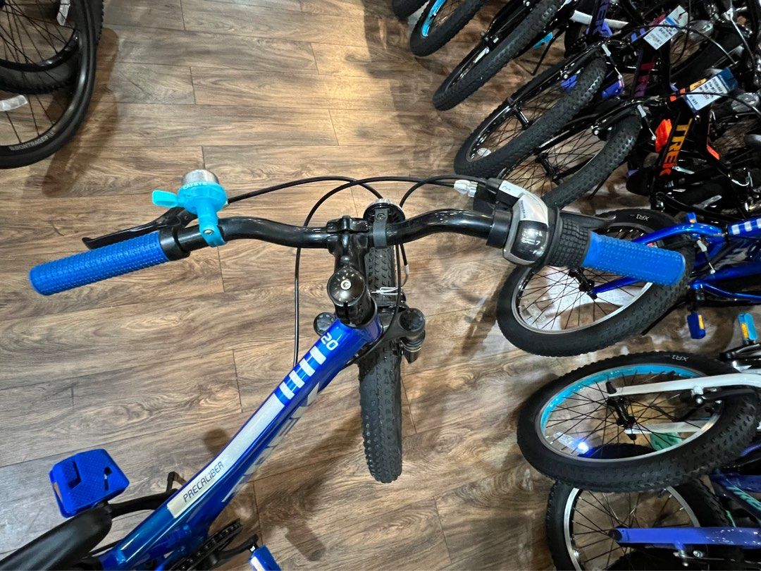 Trek 20 inch Kids bike - Precaliber 7 speed, Sports Equipment, Bicycles ...