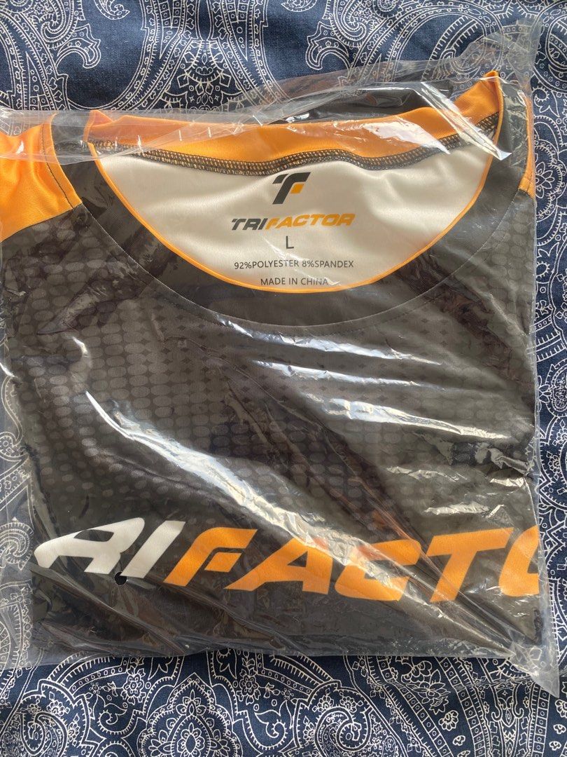 TriFactor Triathlon 2022, Men's Fashion, Activewear on Carousell