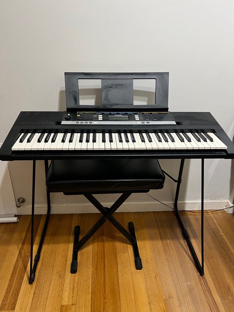 Yamaha PSR E243, Hobbies & Toys, Music & Media, Musical Instruments on ...