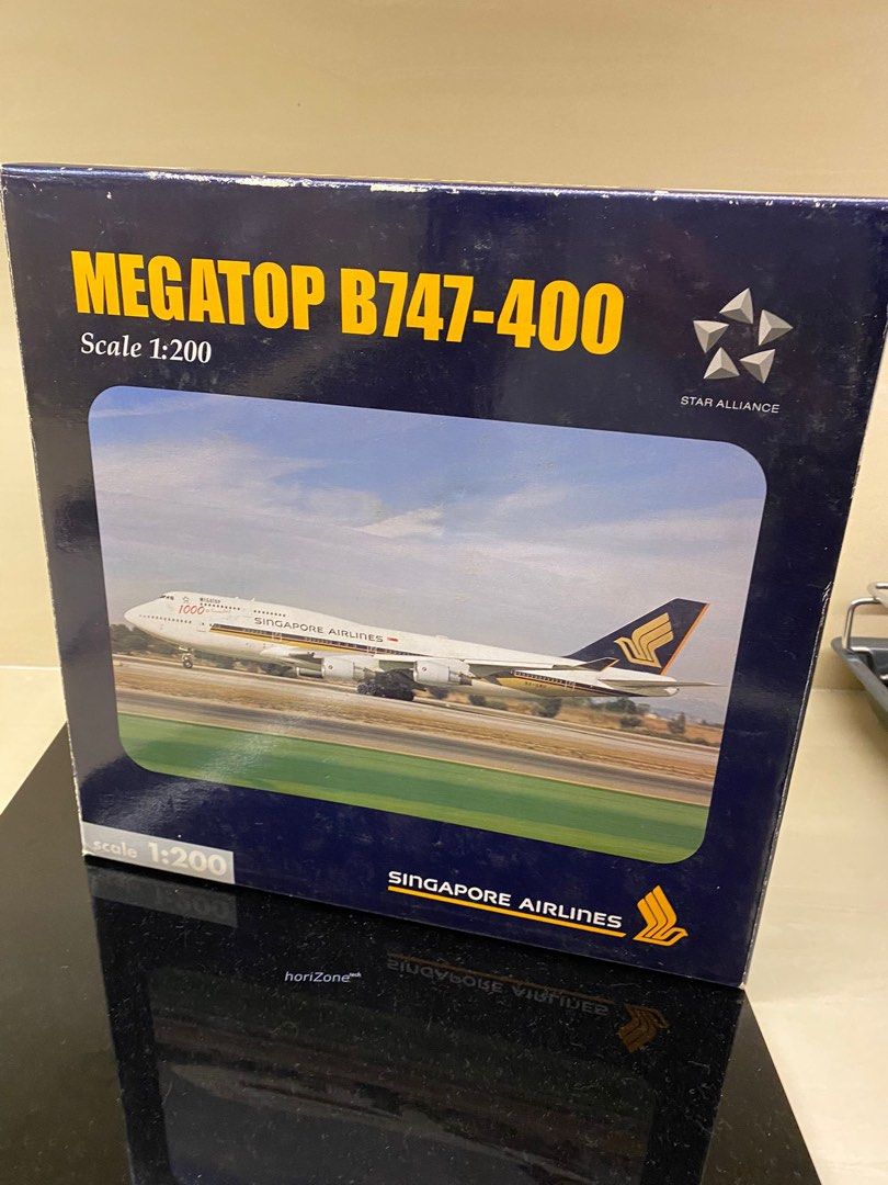 1:200 Singapore Airlines Herpa Megatop B747-400 (SIA, SQ), Hobbies & Toys, Memorabilia ...