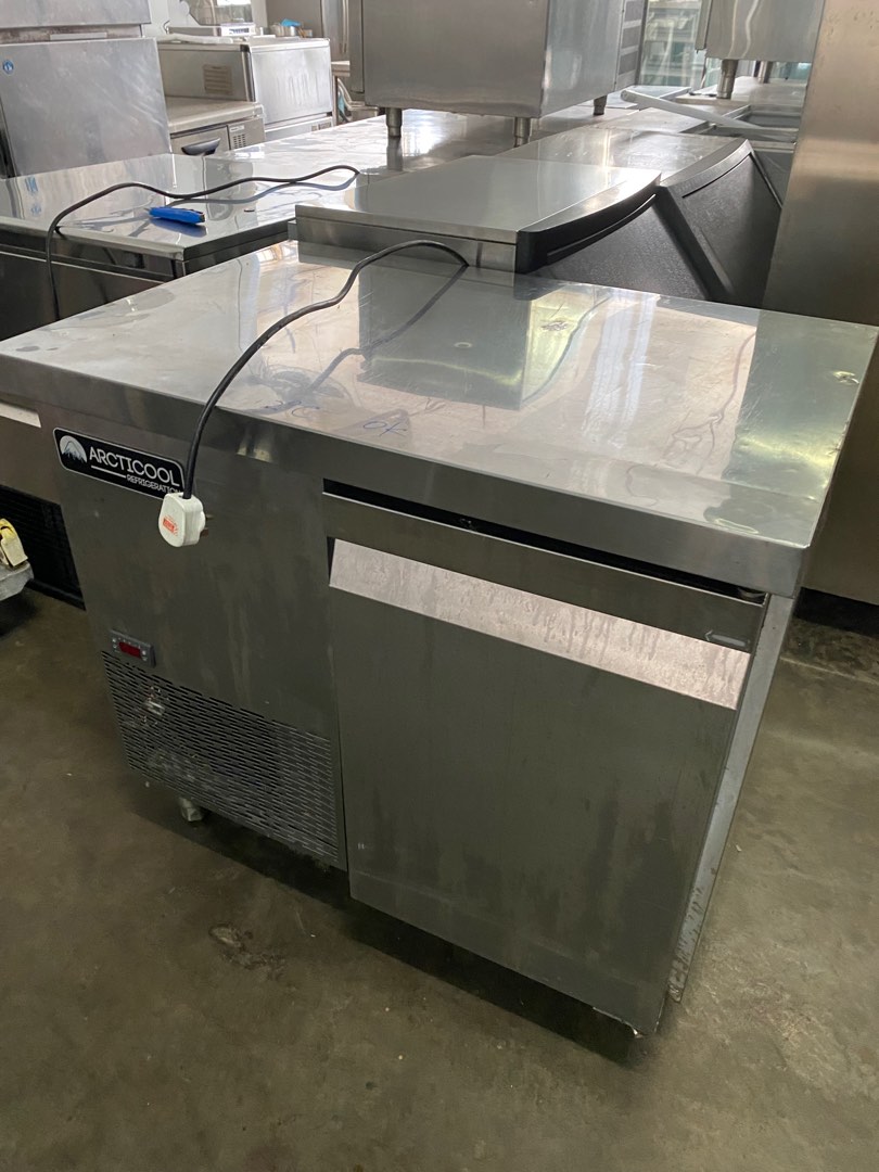 1 door counter chiller. Blower cooling. Free deliver and warranty, TV ...
