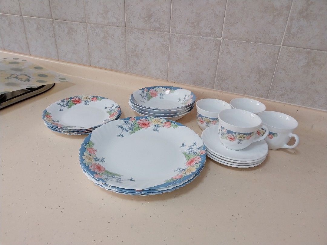 Arcopal Dinner Set, Furniture & Home Living, Kitchenware & Tableware ...