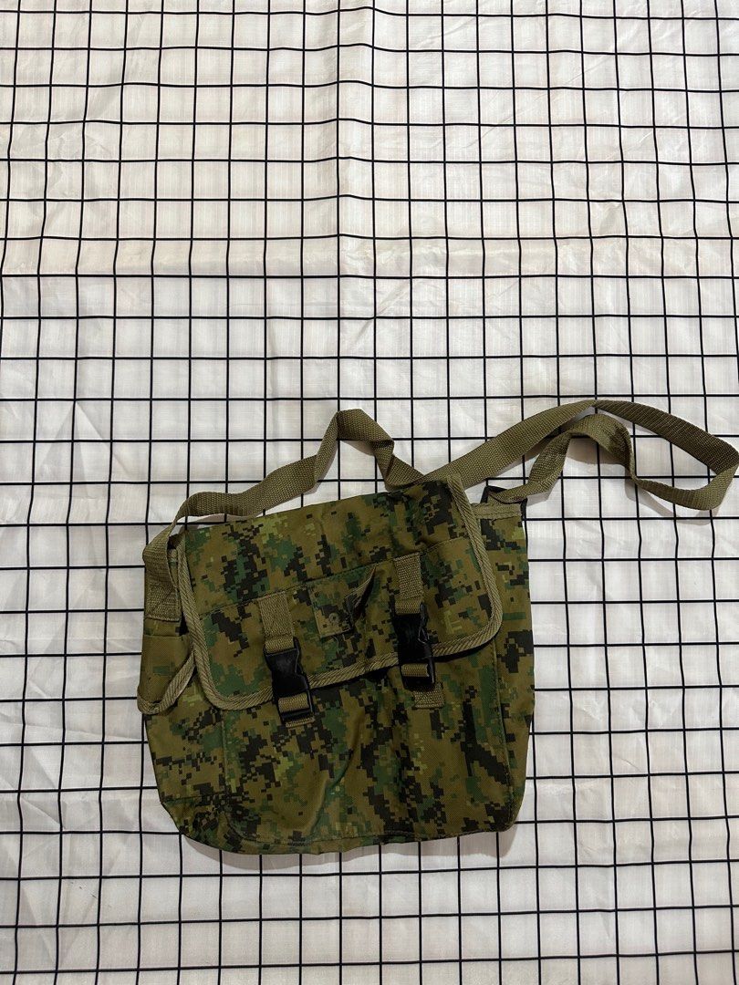 Army SAF Sling Bag, Men's Fashion, Bags, Sling Bags on Carousell