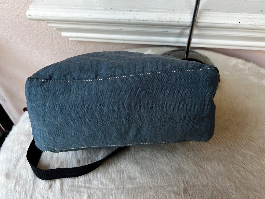 Authentic Kipling Inca 2-way Sling Bag in Denim Blue, Women's Fashion ...