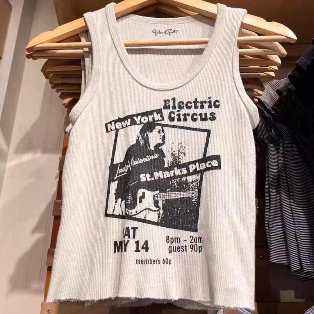 brandy melville tanks: blair, ronnie,connor, sheena, aurora, Women's ...