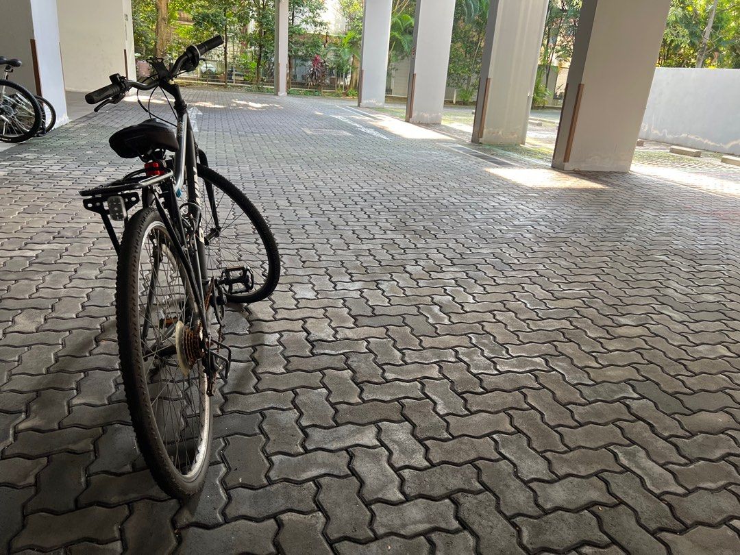 Btwin Hybrid Riverside 100 Bike (Black), Sports Equipment, Bicycles ...