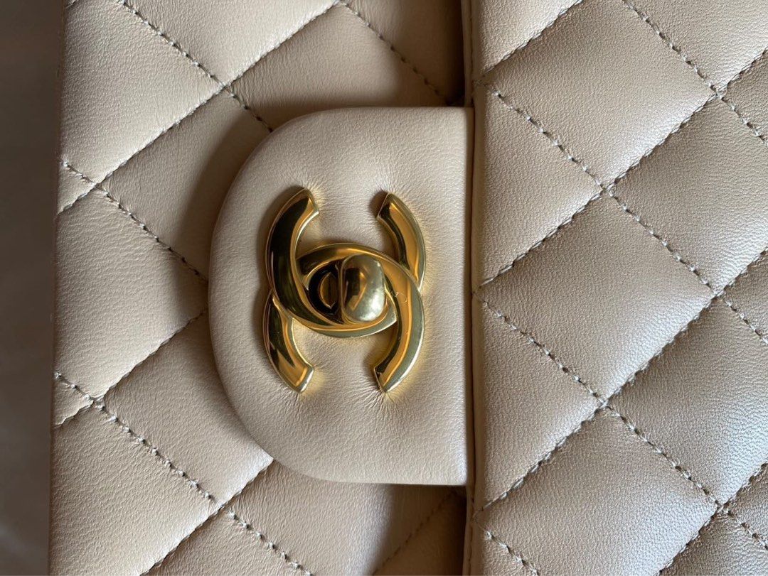 CHANEL CLASSIC GOLD HARDWARE, Luxury, Bags & Wallets on Carousell