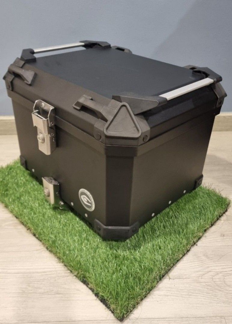 coocase 45l x3 aluminum box (black), Motorcycles, Motorcycle Accessories on Carousell