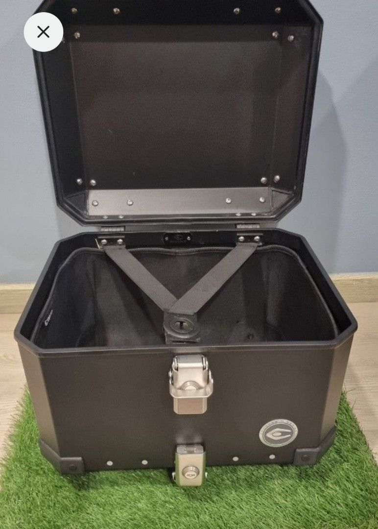 coocase 45l x3 aluminum box (black), Motorcycles, Motorcycle Accessories on Carousell