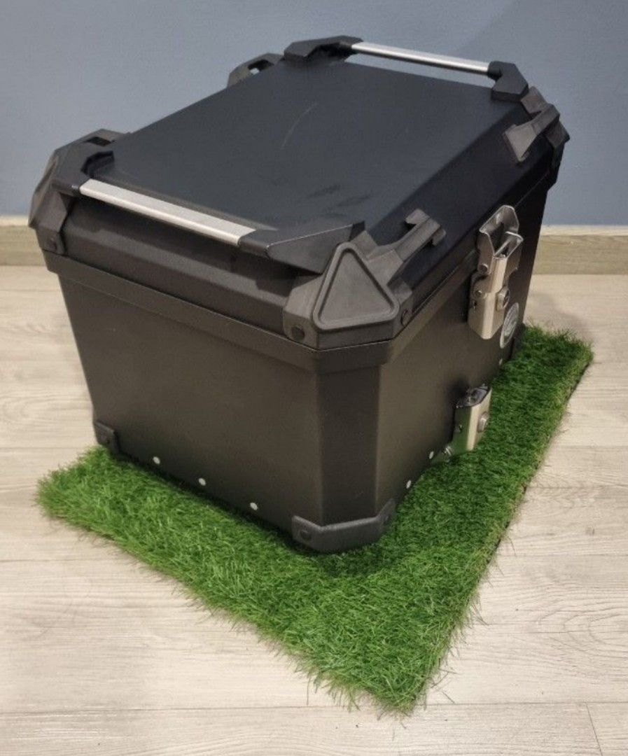 coocase 45l x3 aluminum box (black), Motorcycles, Motorcycle Accessories on Carousell