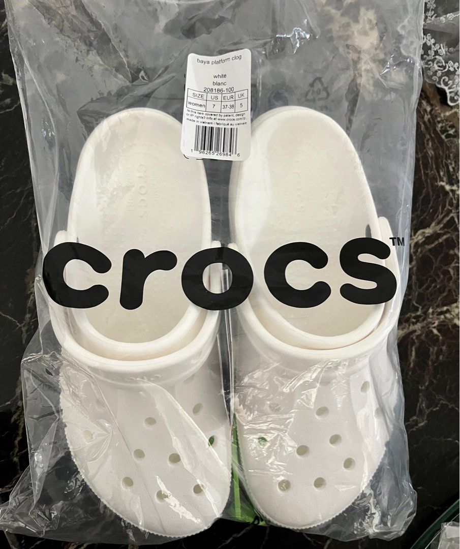 Crocs Baya PLATFORM clog authentic, Women's Fashion, Footwear, Sandals on Carousell