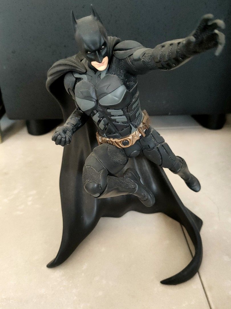 DC Direct The Dark Knight Batman Statue, Hobbies & Toys, Toys & Games ...