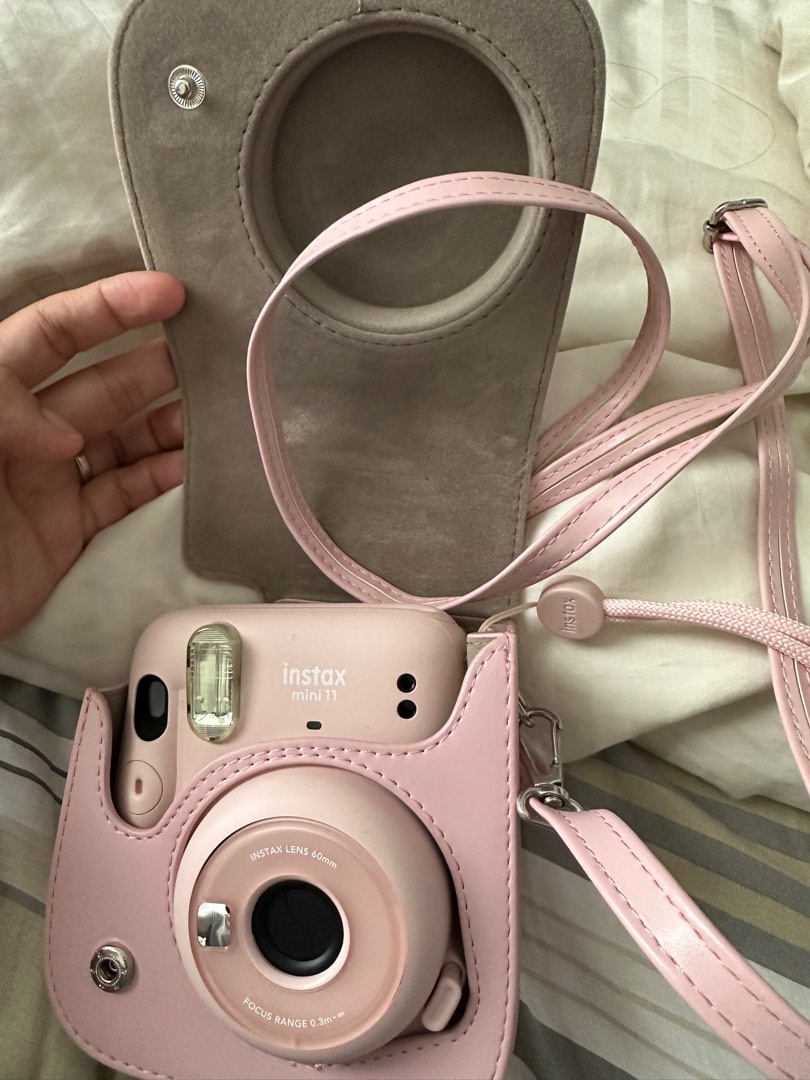 Fujifilm Instax Mini 11 Instant Camera Polaroid with Case, Photography ...