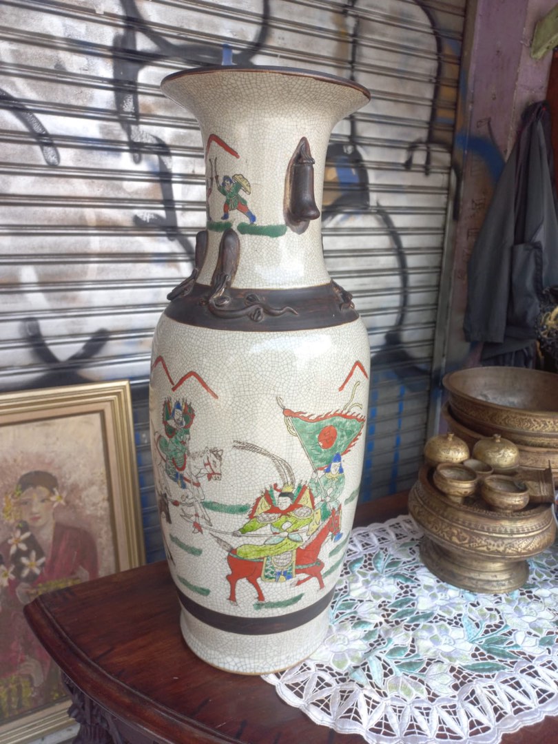 Guci antik China, Antik, Pajangan di Carousell