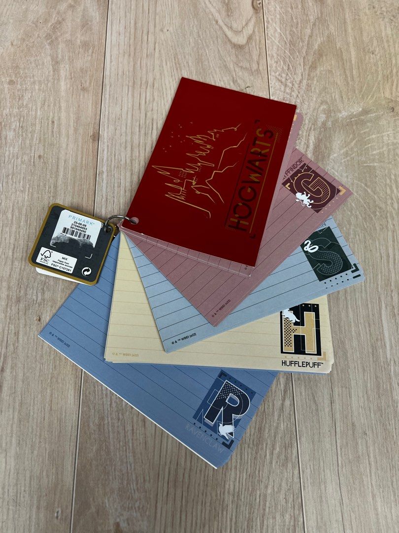 Harry Potter Hogwarts Flash Cards, 興趣及遊戲, 手作＆自家設計, 文具 - Carousell