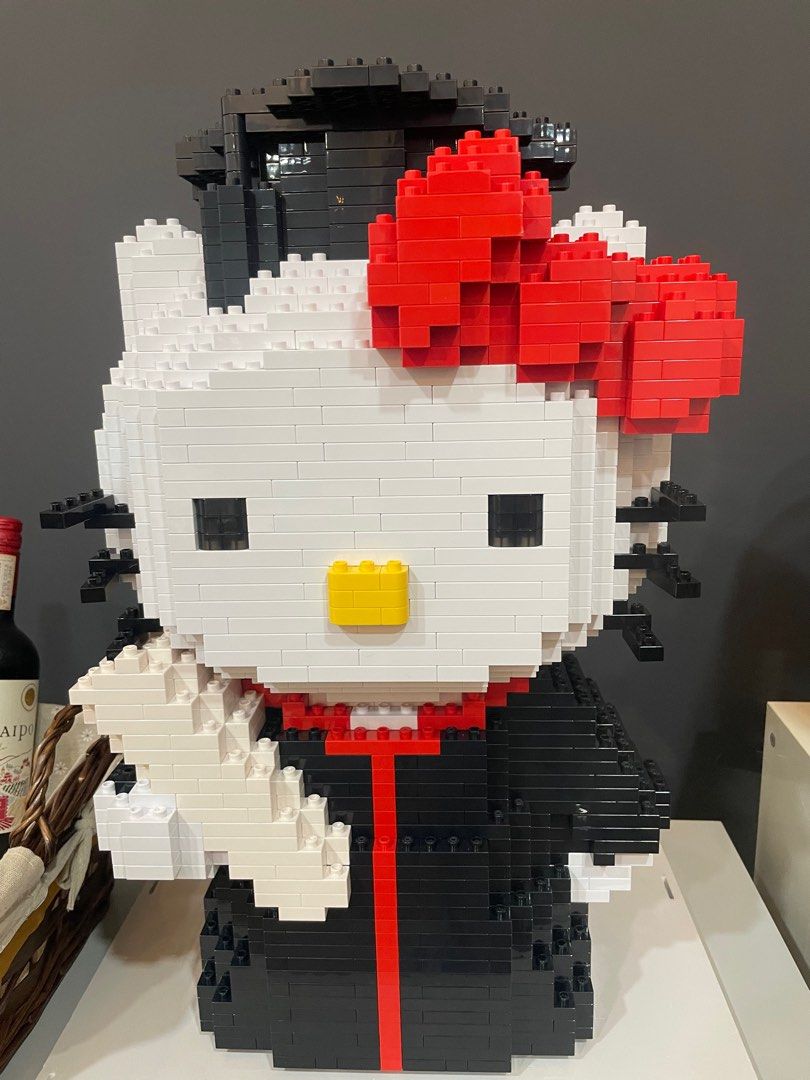Hello Kitty Block, Hobbies & Toys, Toys & Games on Carousell