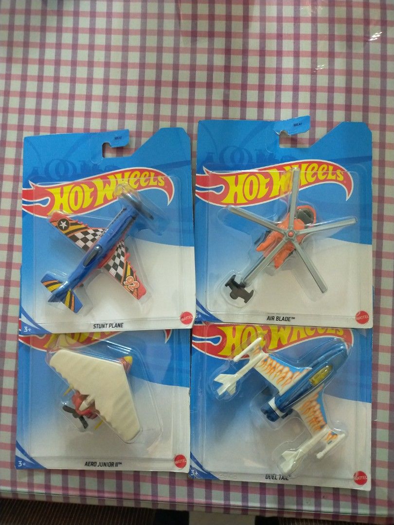 Hot wheels sky buster air blade duel tail stunt plane aero junior II ...