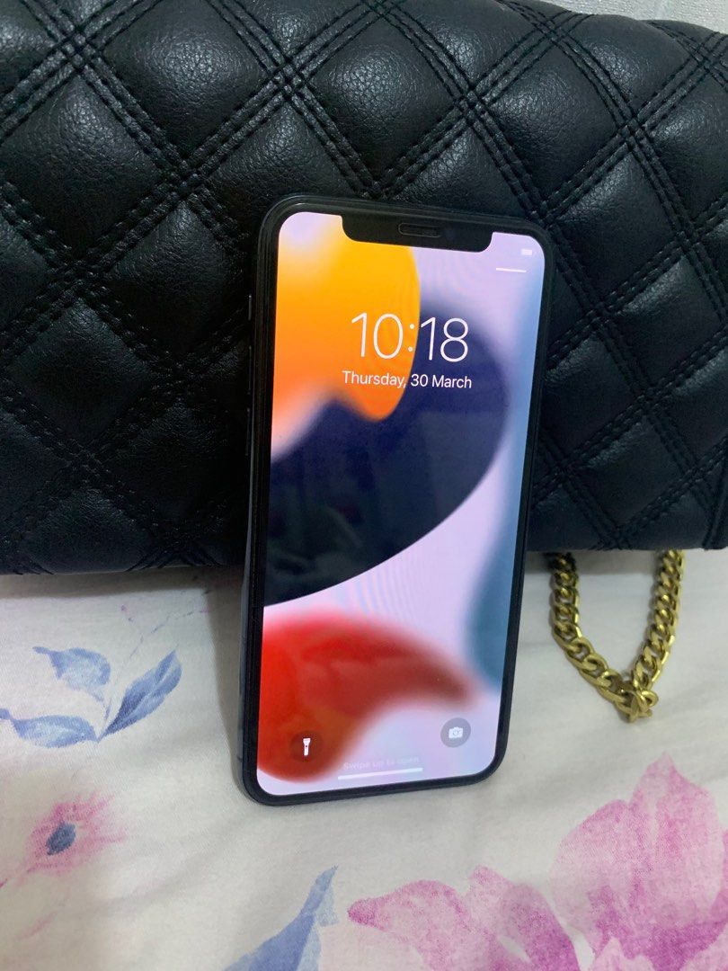iPhone 11 Pro 256gb original hk version no issue no damage, 手提電話, 手機 ...