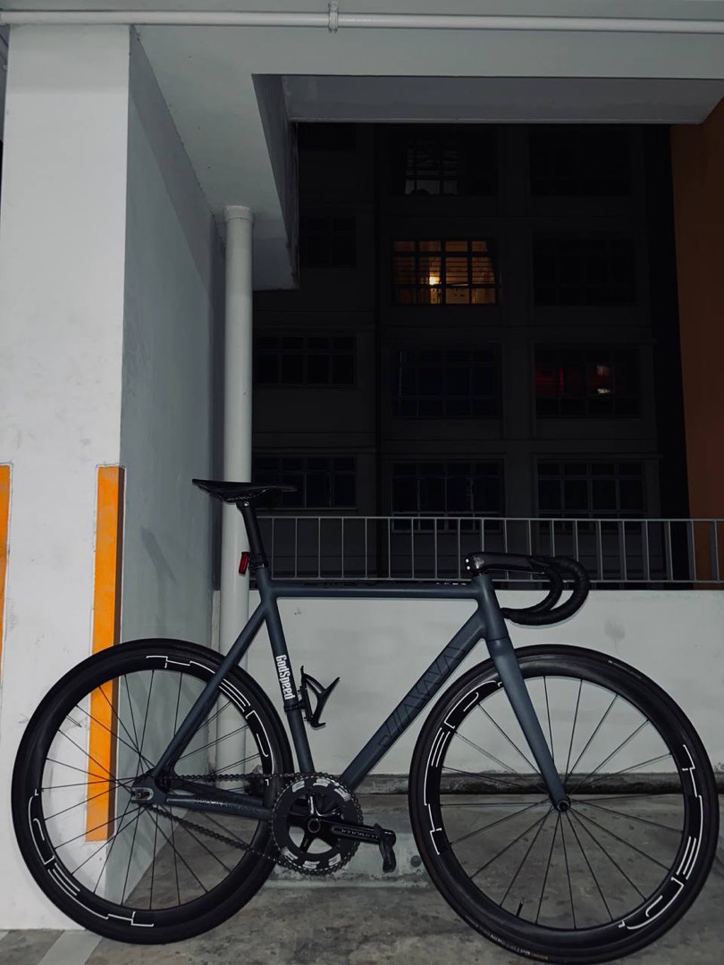 Jam omen, Sports Equipment, Bicycles & Parts, Bicycles on Carousell