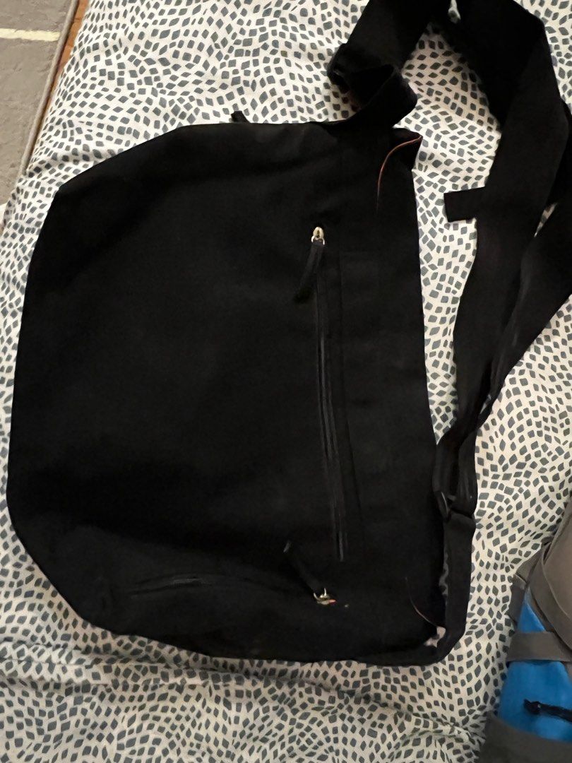 Jost messenger, Men's Fashion, Bags, Sling Bags on Carousell