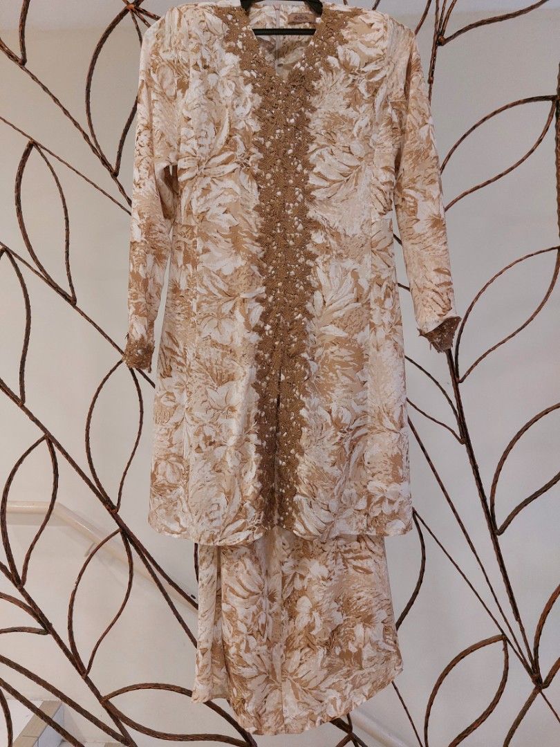 Jakel kebaya kebarung klasik kurung, Women's Fashion, Muslimah Fashion ...