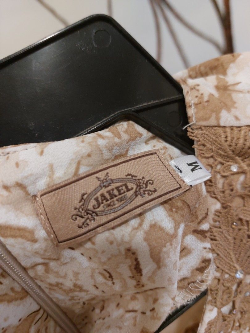 Jakel kebaya kebarung klasik kurung, Women's Fashion, Muslimah Fashion, Baju Kurung & sets on ...