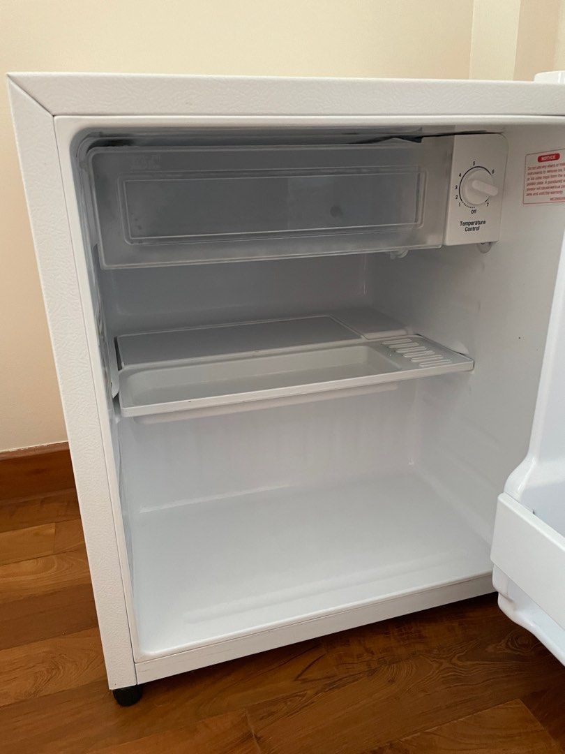 LG Mini Fridge, TV & Home Appliances, Kitchen Appliances, Refrigerators ...