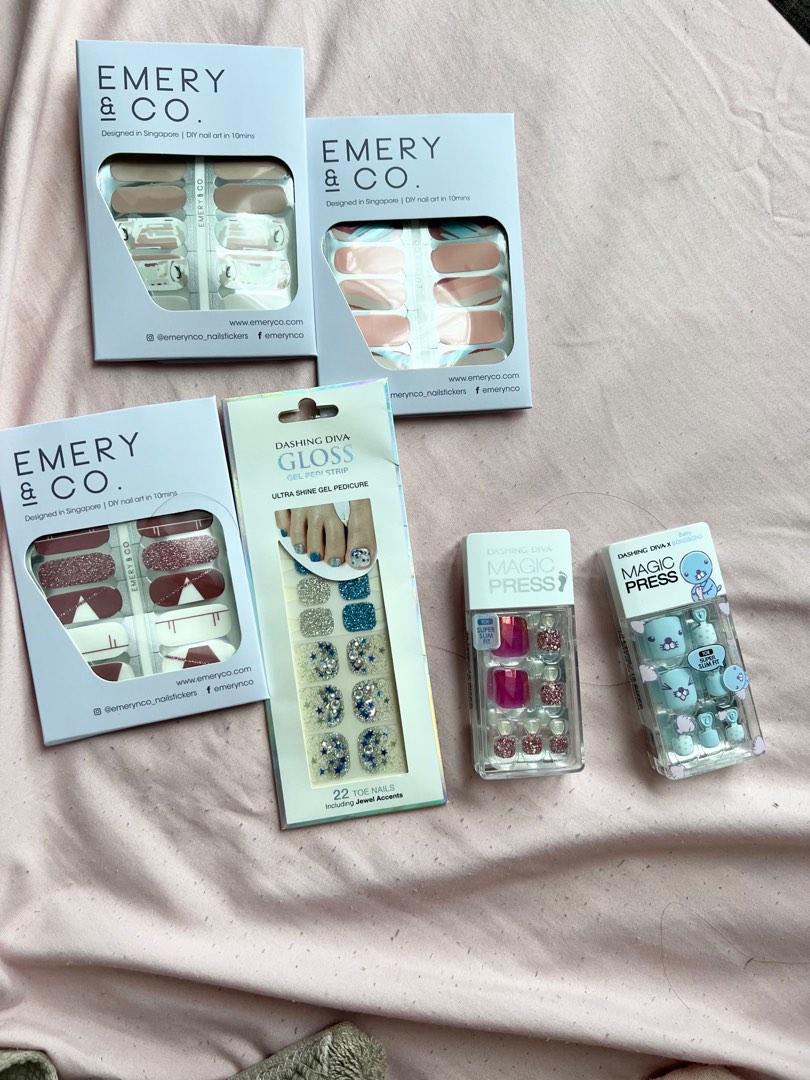 Nail stick ons , Beauty & Personal Care, Hands & Nails on Carousell