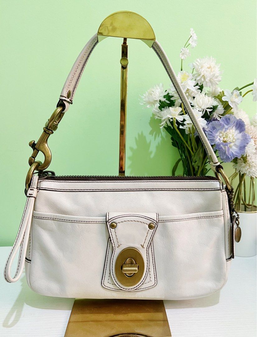 Original Coach Kilikili Bag, Luxury, Bags & Wallets on Carousell