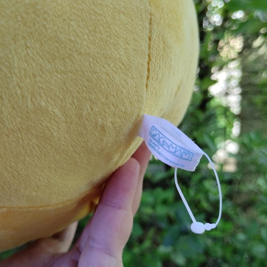 PAC-MAN Stuffed Toy, Hobbies & Toys, Toys & Games on Carousell