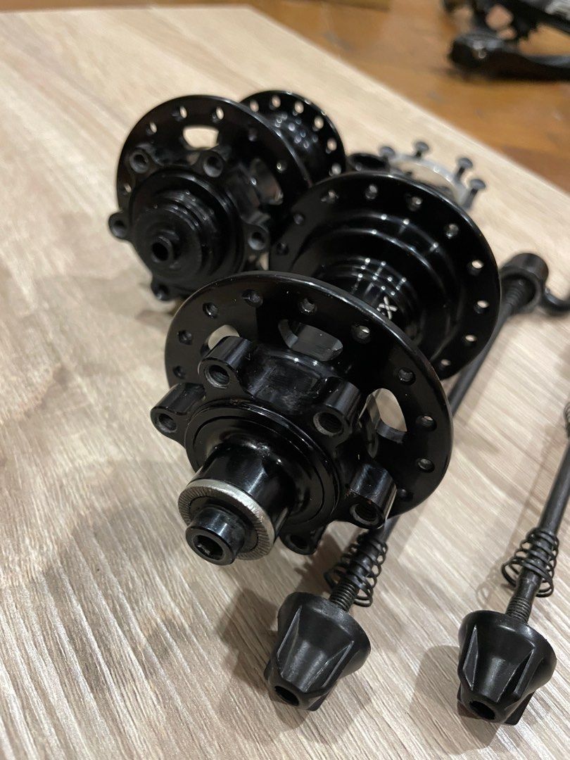 QR Hub set with boost adapter, Sports Equipment, Bicycles & Parts ...