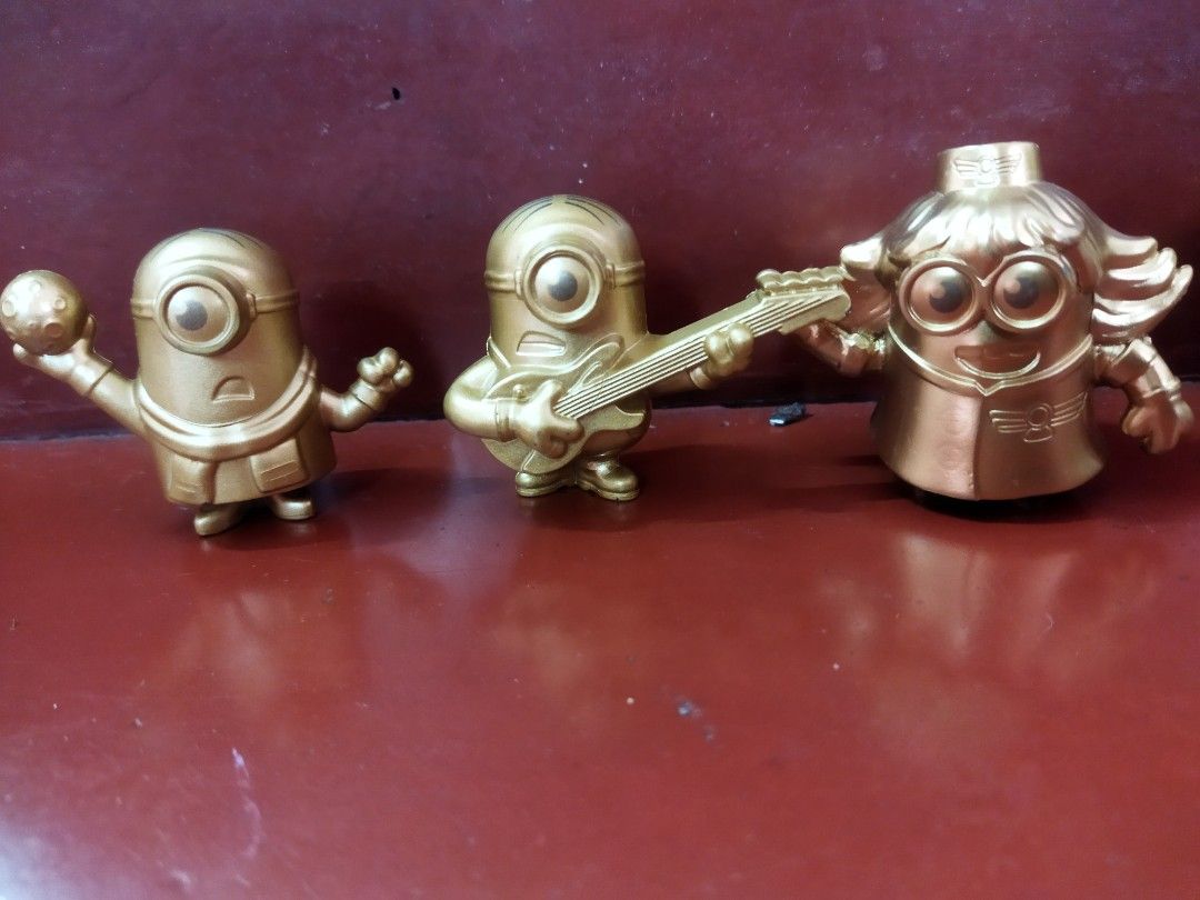 rare gold Minion Mcdonalds Happy Meal golden minion mcd, Hobbies & Toys ...