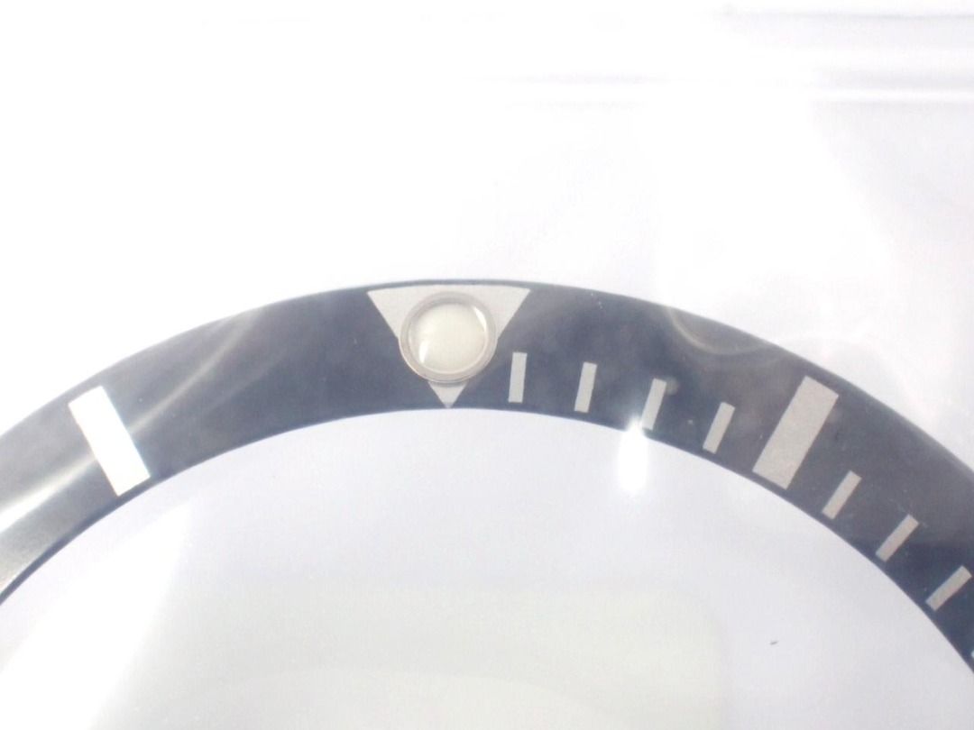 Rolex 16800 SUBMARINER Bezel Insert / 勞力士 黑色 圈片, 名牌, 手錶 - Carousell