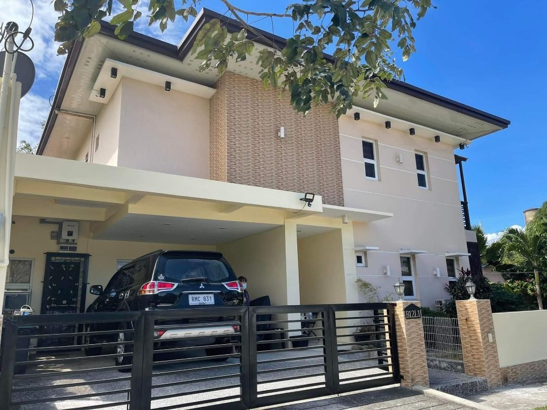 RUSH SALE!! 5 Bedrooms Muntinlupa Alabang Subdivision, Property, For ...