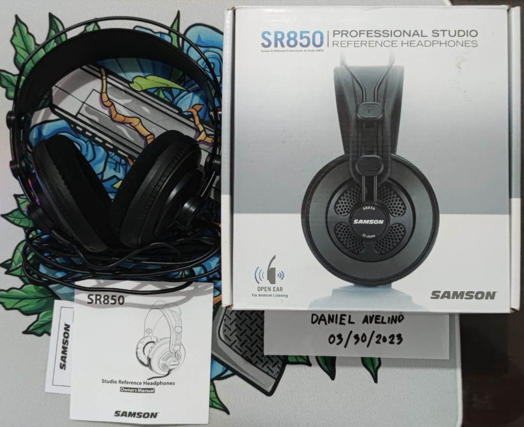 Samson SR850 (Semi Open-Back Headphones) on Carousell