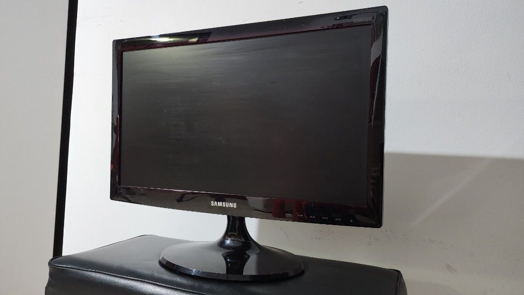 Samsung 20'' inch Monitor Display S20D300HY, Computers & Tech, Parts ...