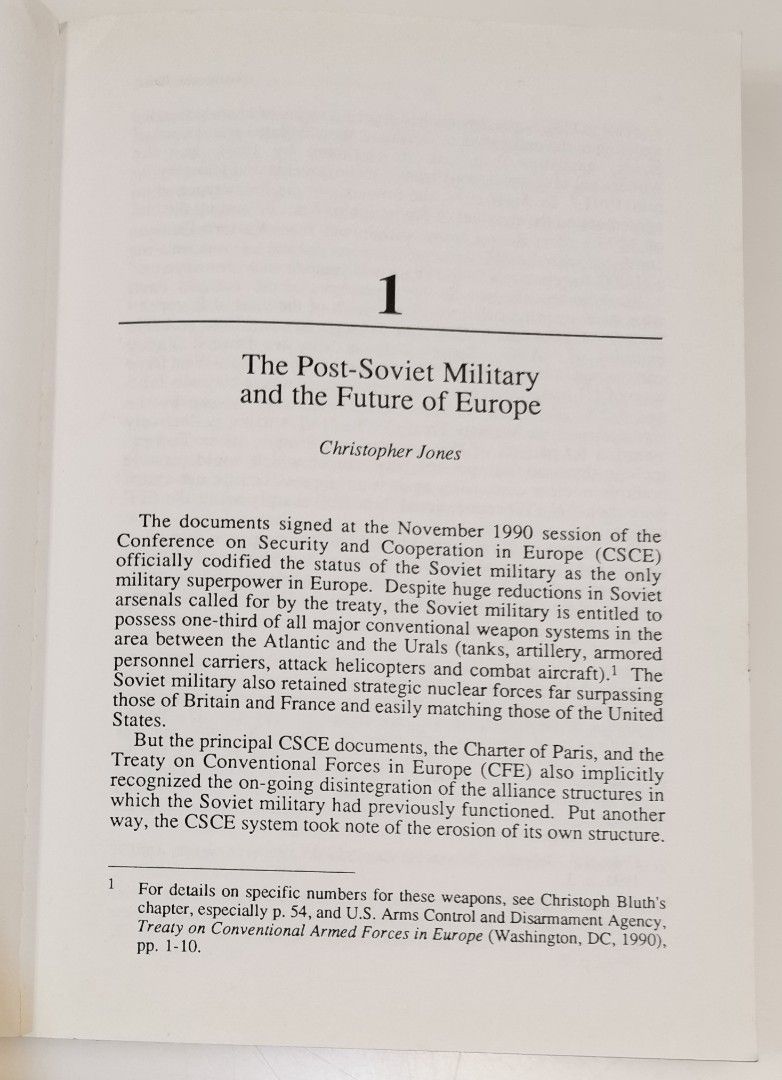 SOVIET MILITARY POWER IN A CHANGING WORLD, Hobbies & Toys, Books ...