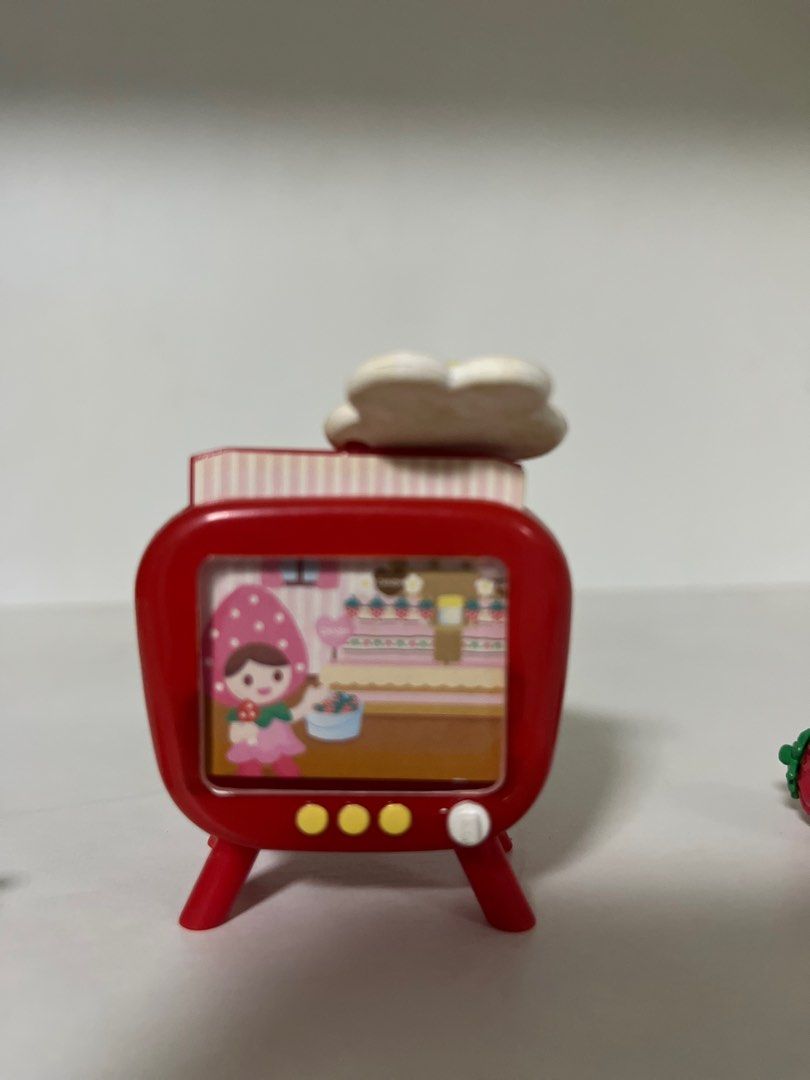 Strawberry miniature set / strawberry tv, Hobbies & Toys, Memorabilia ...
