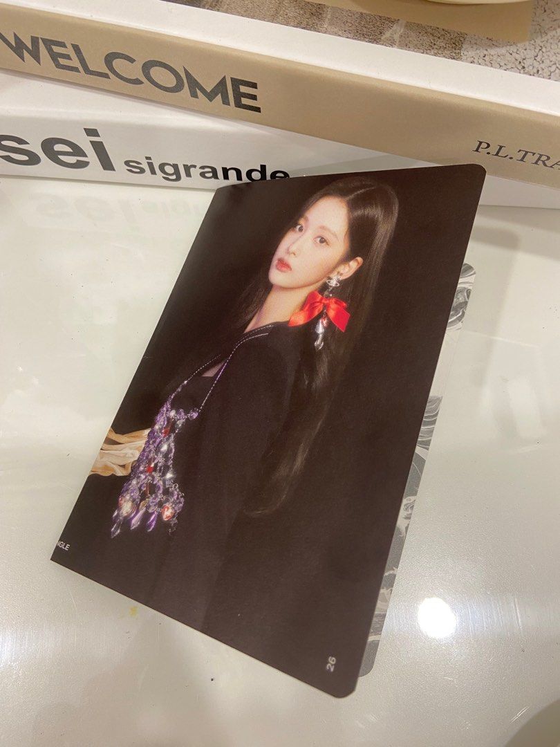 Sullyoon Photocard Pocket, Hobbies & Toys, Collectibles & Memorabilia ...