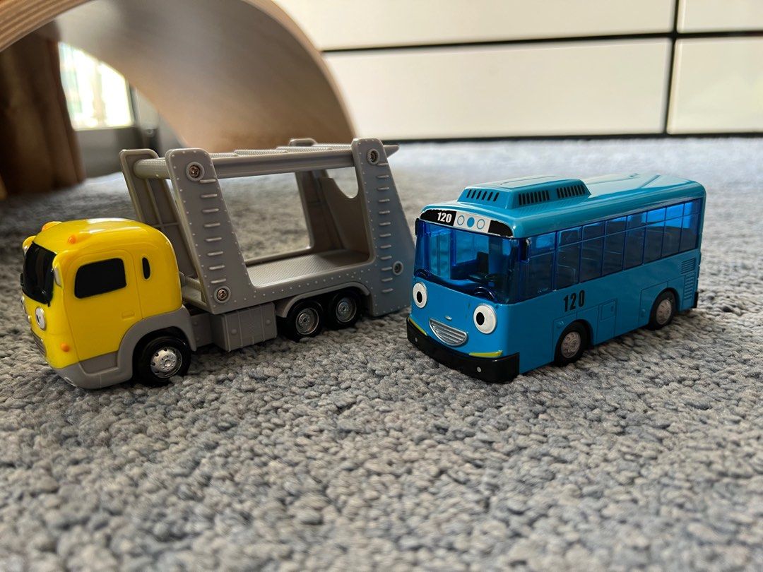 Tayo the little bus, Hobbies & Toys, Toys & Games on Carousell